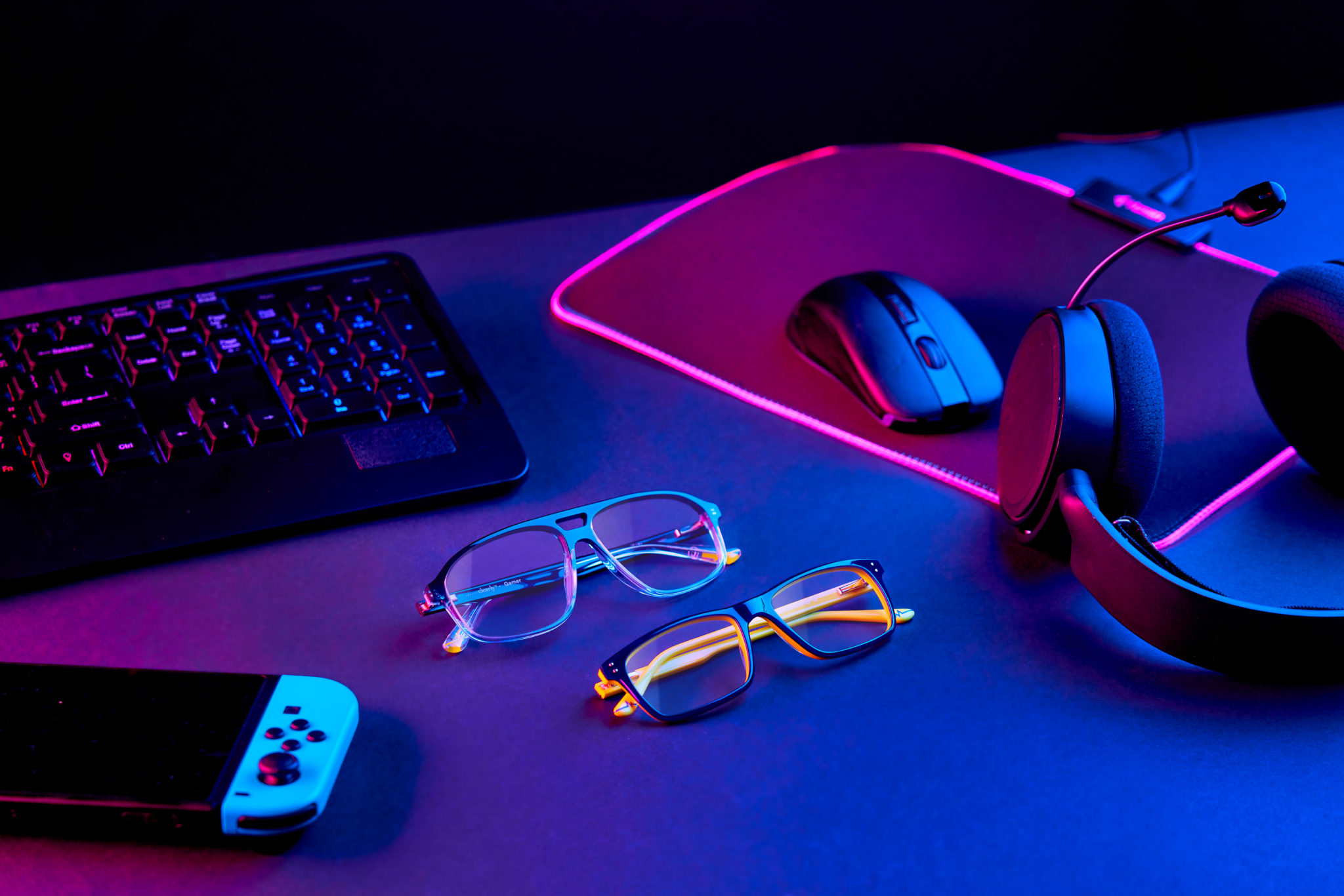 Everything You Need To Know About Gaming Glasses Clearly Blog Eye Care And Eyewear Trends
